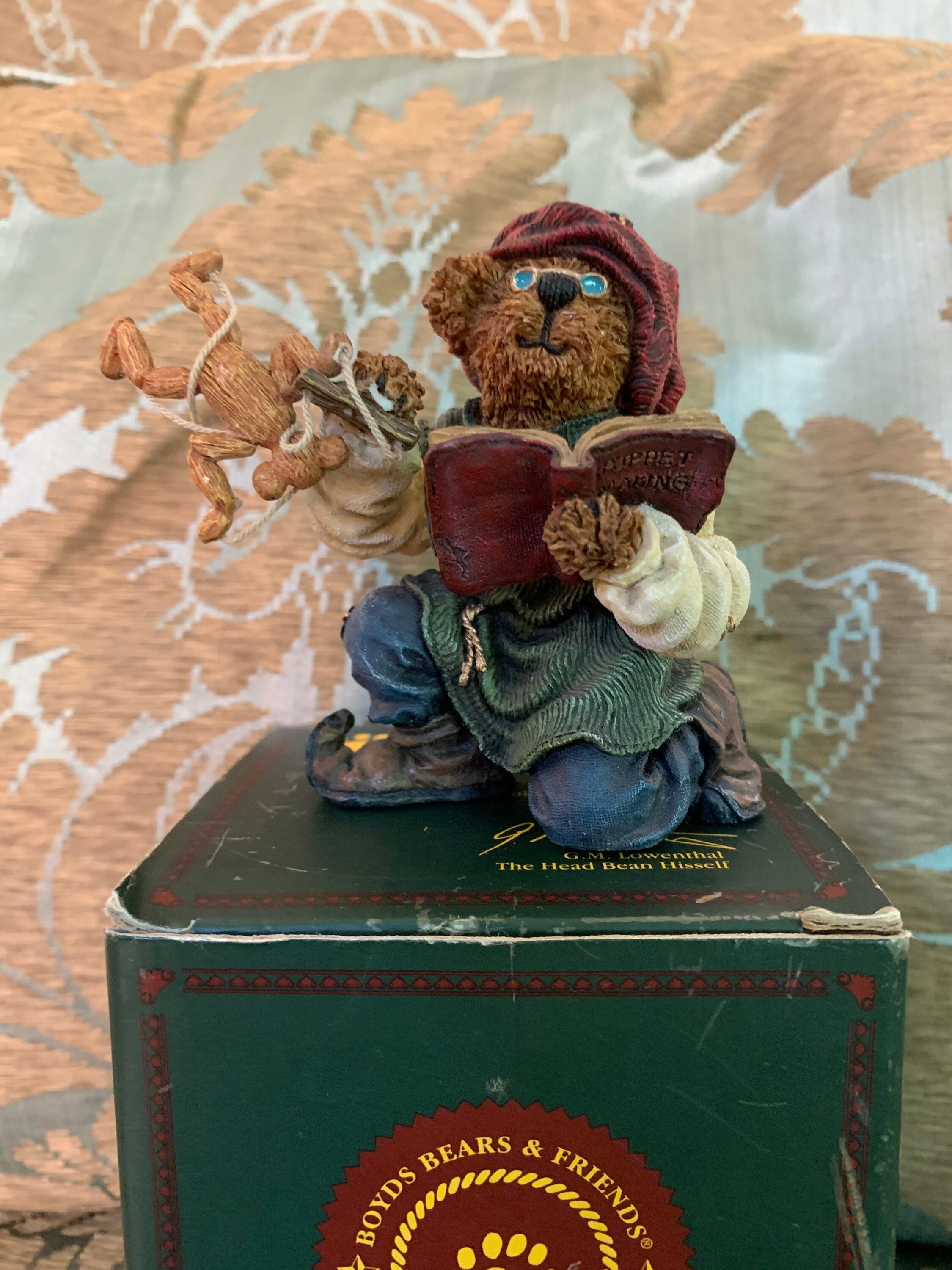 Boyds Resin Bearstone Figurine Isaac Chisley and Woody Makin Friends ...