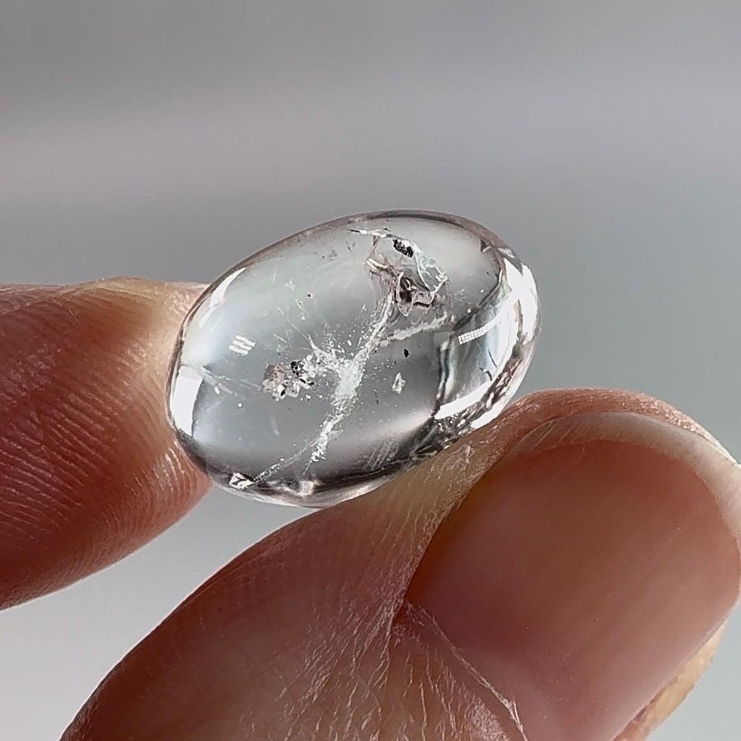 2 Moving Bubbles! Gorgeous High Grade Enhydro Quartz Cabochon 2.3g ...