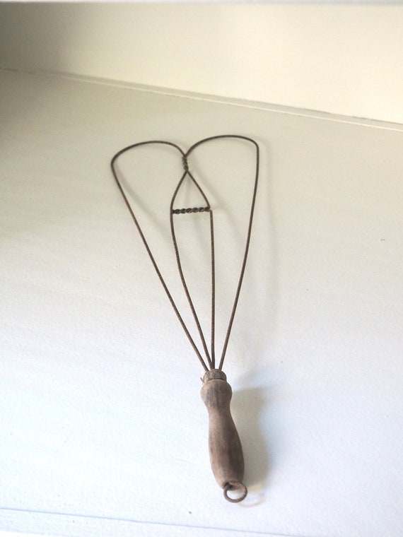 Primitive Wire and Wood Rug Beater - Gem