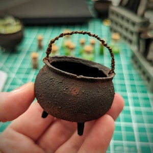 1:12 Miniature Witch's Cauldron With Copper Handle - Etsy