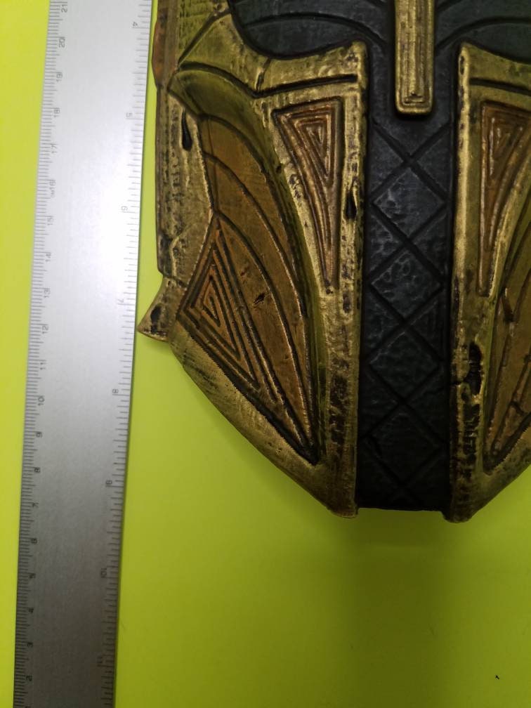 The Armorer / Star Wars / Tiki / Wall Display - Etsy