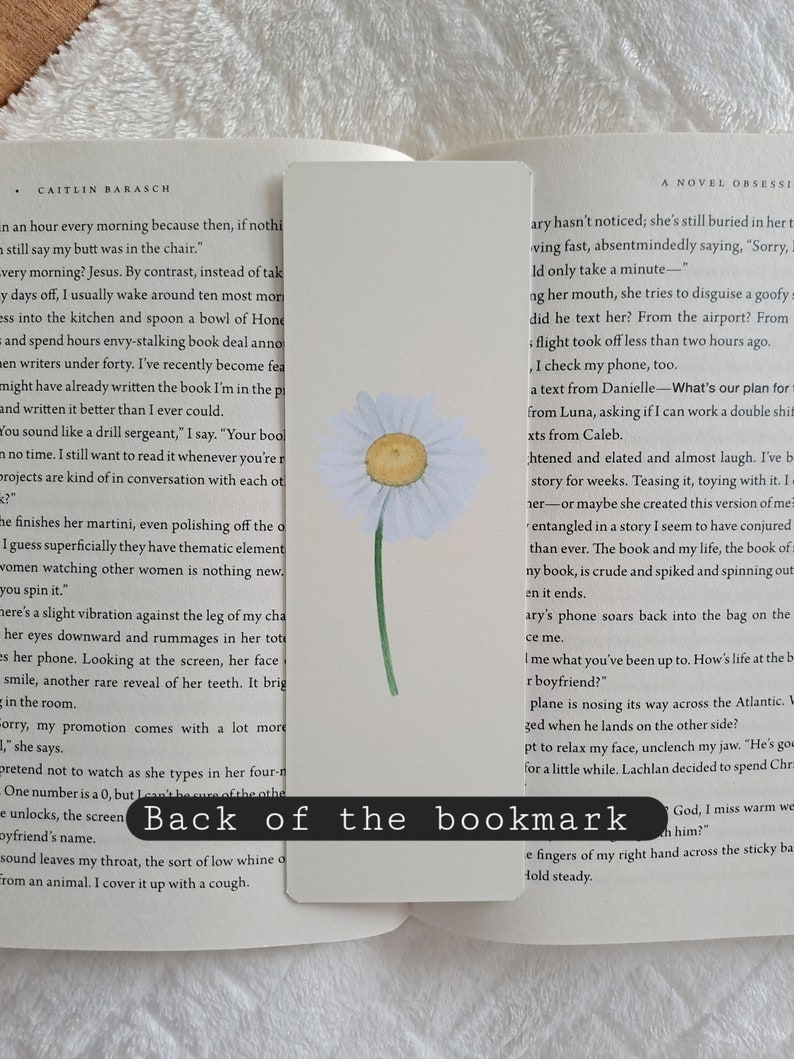 Butter Yellow Daffodils and Books Bookmark ~ Gift for Booklover ...
