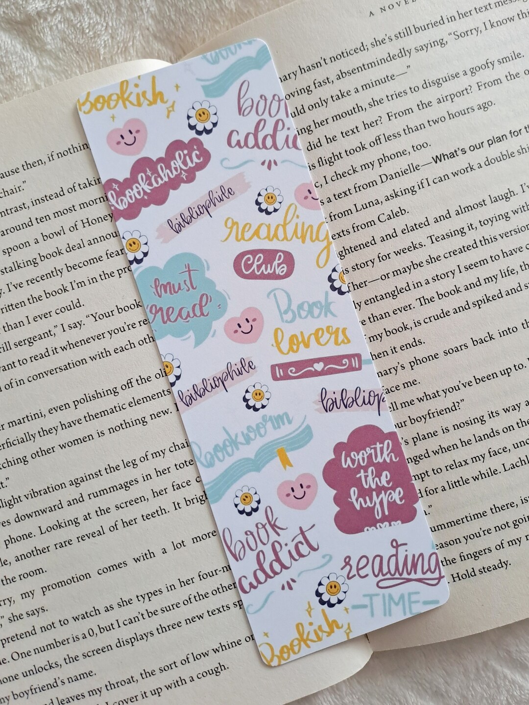 Ultimate Bookworm Bookmark - Reading Accessories| Gift for Book Lovers ...