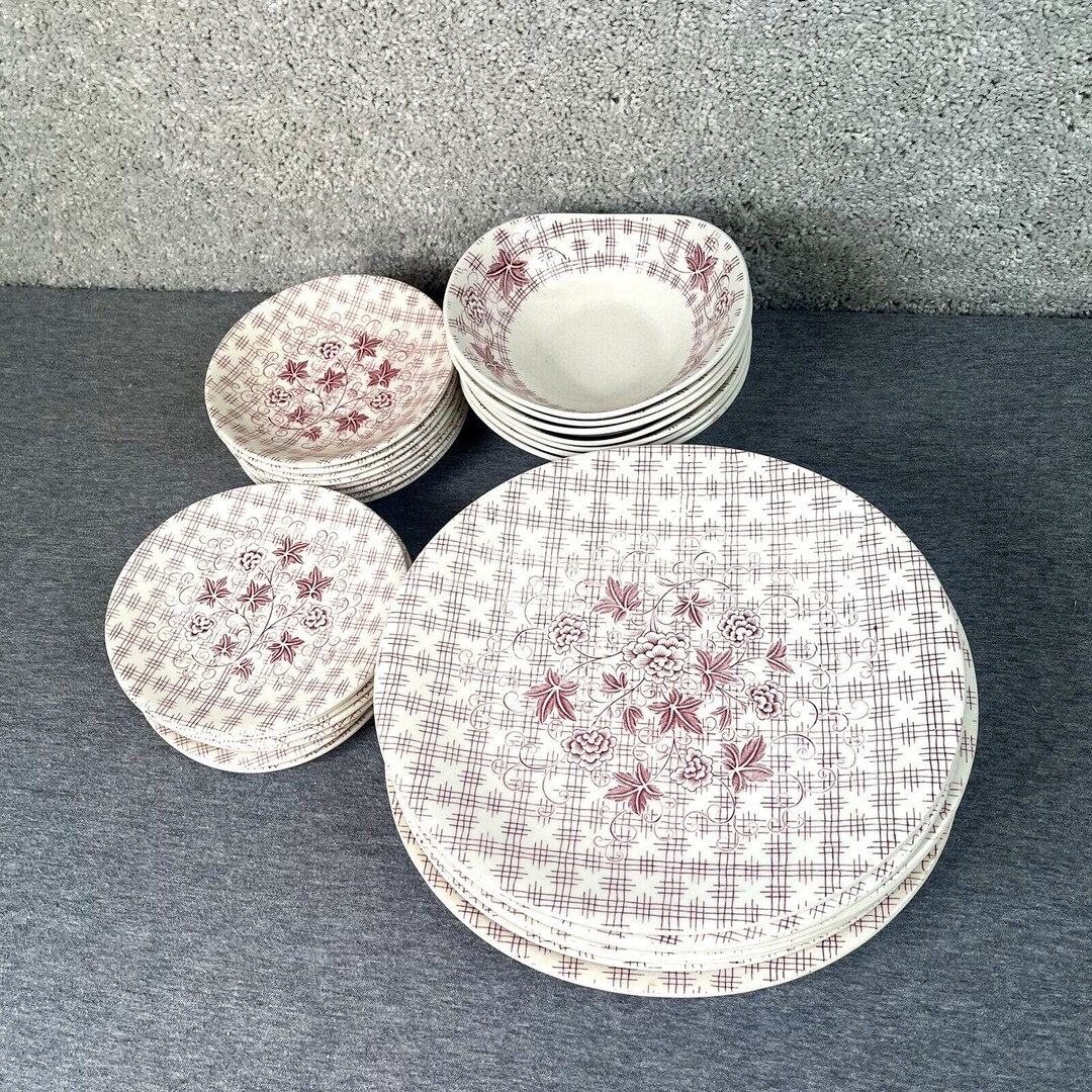 Grindley England Regent 28 Piece Oval Dinnerware Set Vintage Pink ...