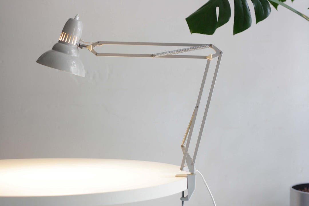 Vintage Articulated Arm Architect's Lamp Desk Lamp Luxo L 1 in Grey ...