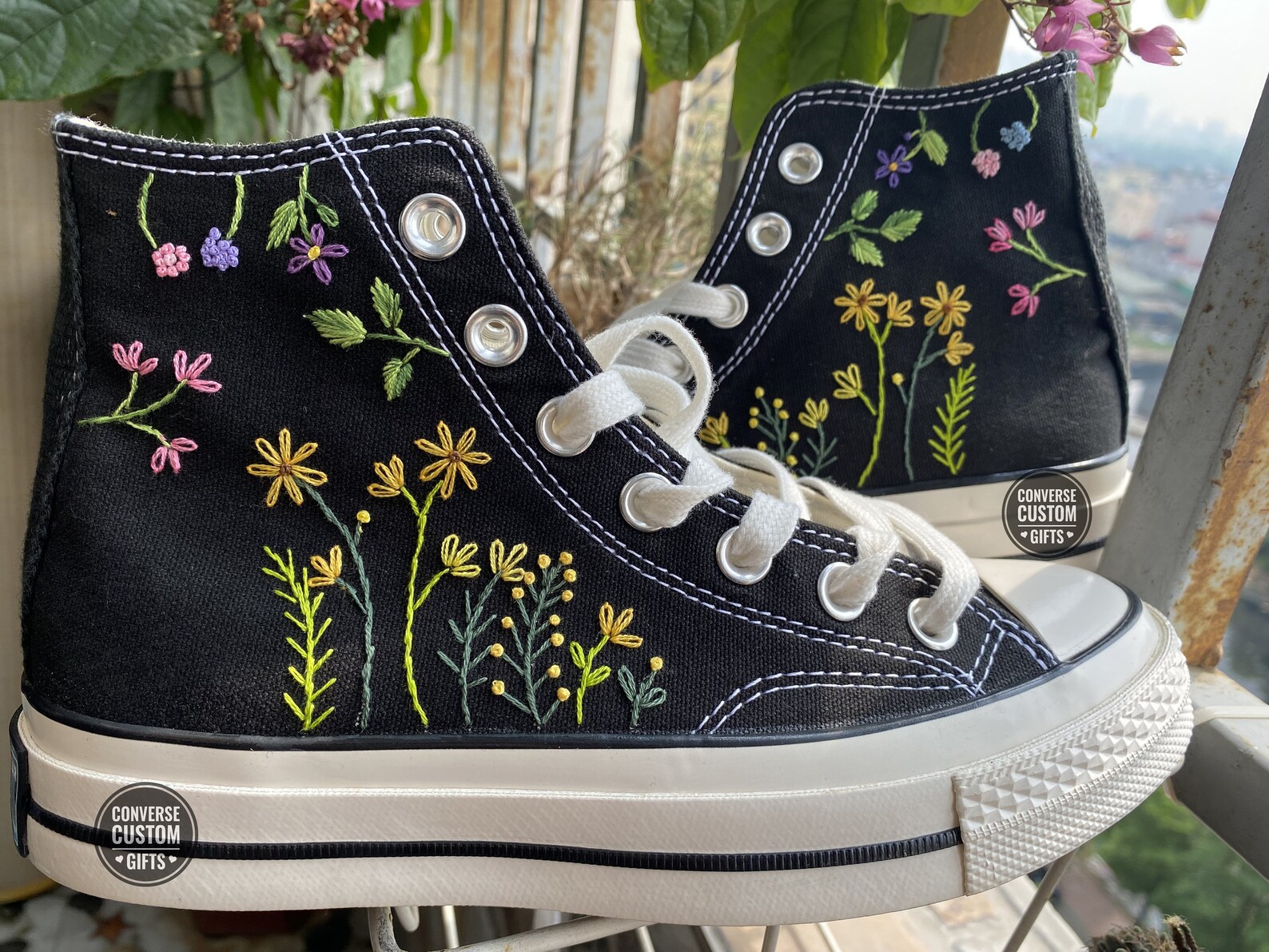 Converse Custom Floral Embroidery/ Embroidered Converse - Etsy