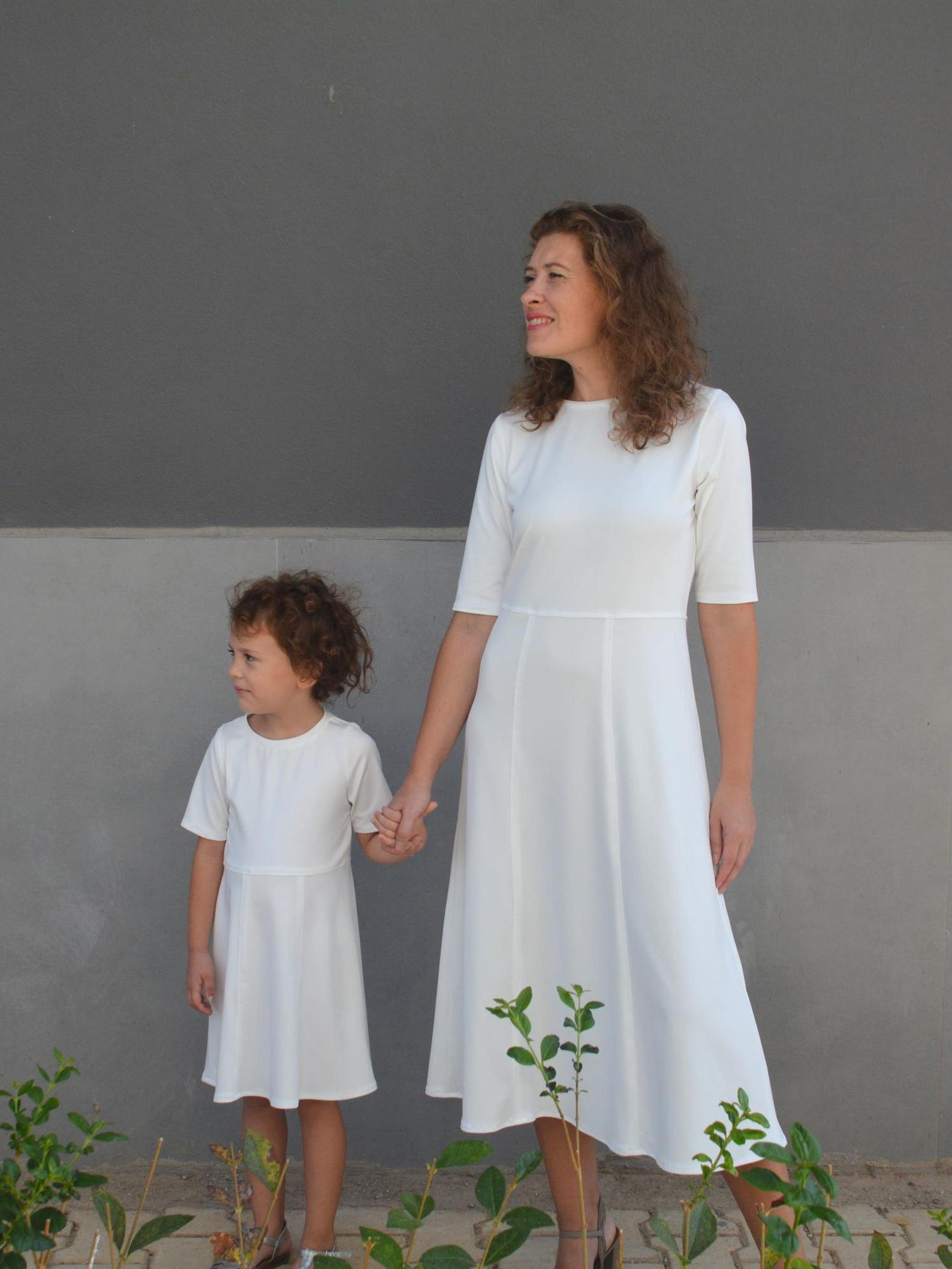 Modest Mommy and Me White Midi Dress for Casual Wedding Mother Daughter ...