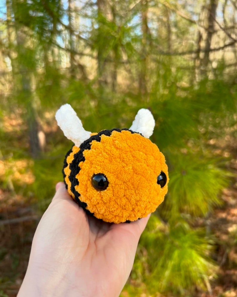 Crochet Bee Plushie Amigurumi Bee Stuffed Animal - Etsy