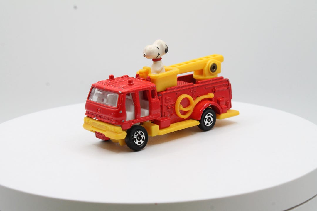1982 Aviva Peanuts Snoopy Fire Truck No.01 - Etsy