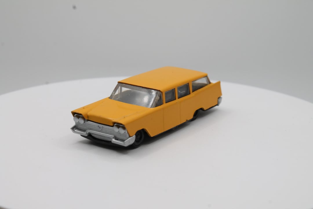 1960's Revell HO Scale Ford Station Wagon - Etsy