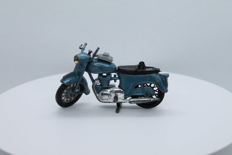1970's Britains Diecast Triumph Dispatch Motorcycle No.9697 - Etsy