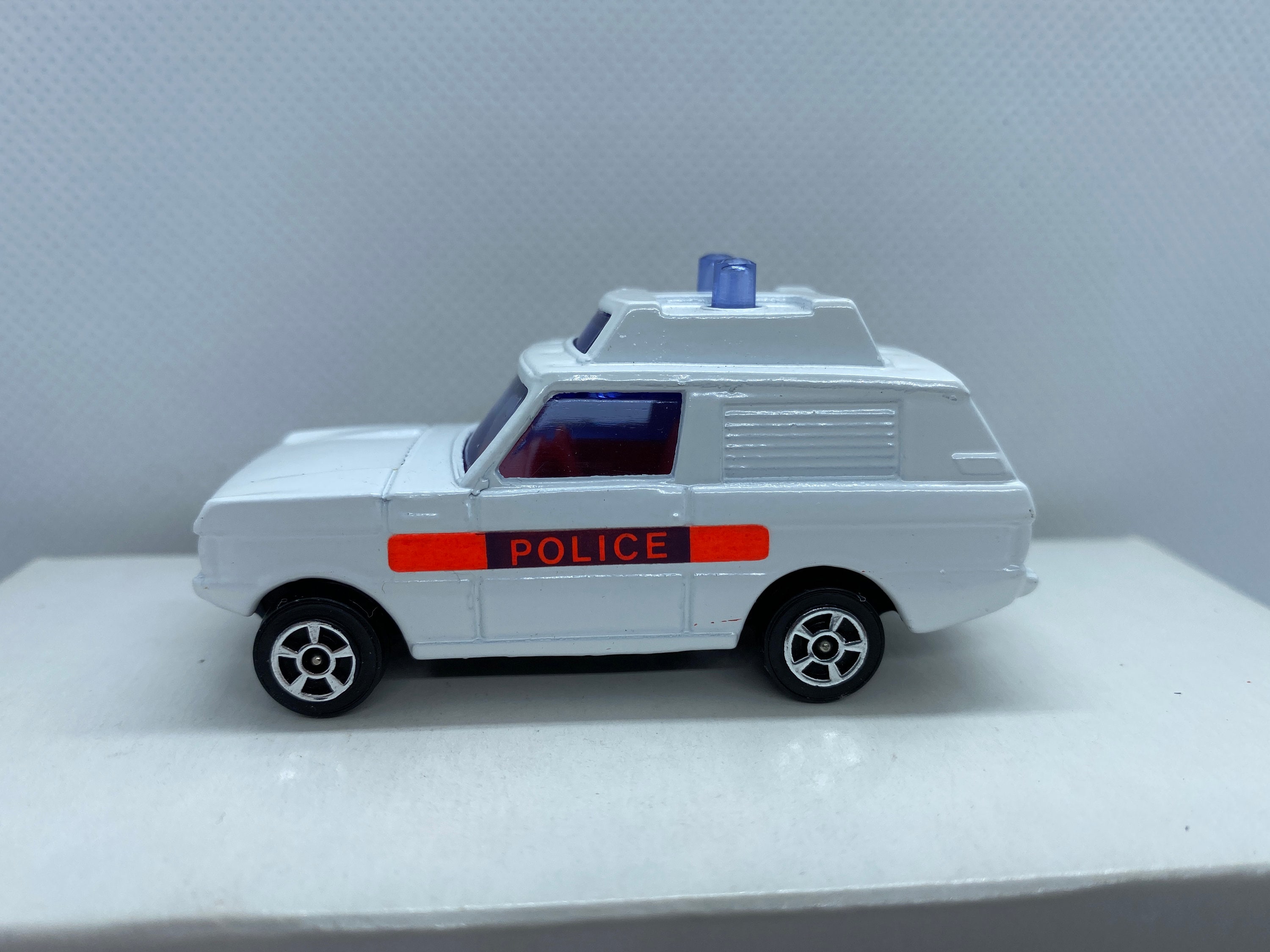 Toys Near Mint 1974 Corgi Juniors Police Range Rover Push & Pull Toys ...