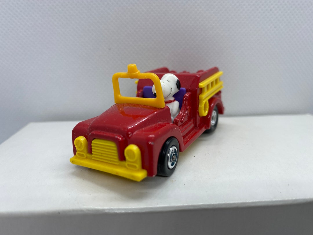 1976 Aviva hasbro Peanuts Snoopy Fire Truck Read Description - Etsy