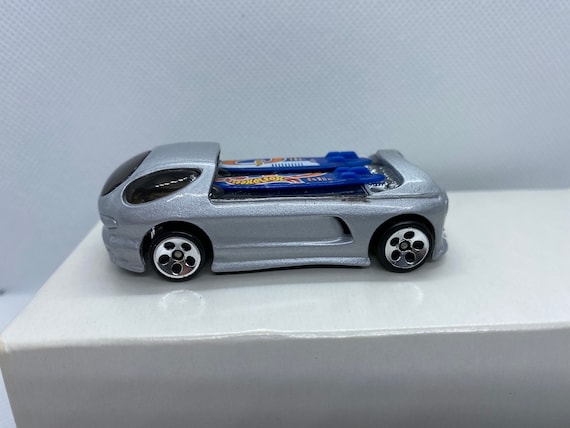 Hot Wheels Deora 2 Silver