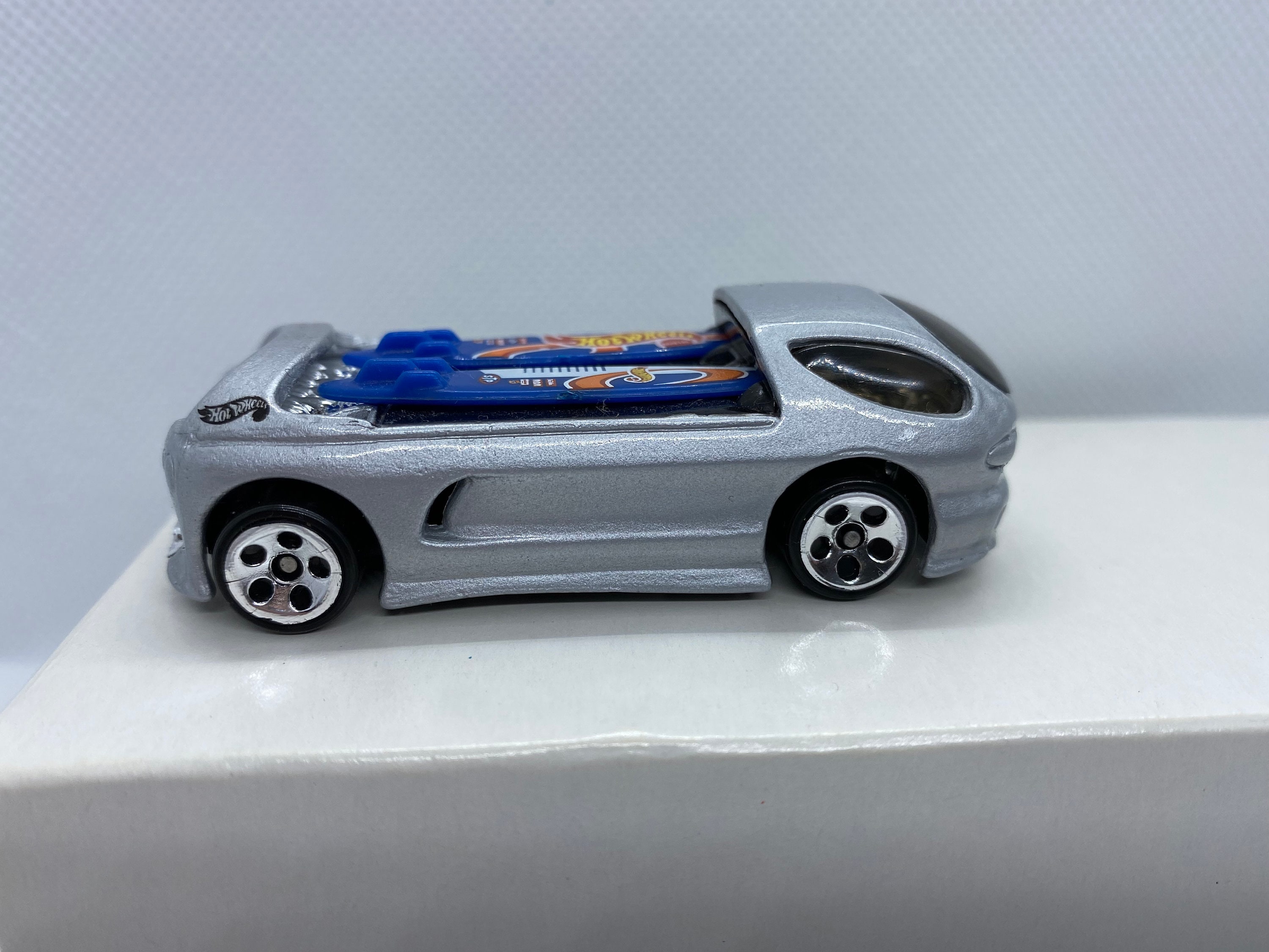 Hot Wheels Deora 2 Silver