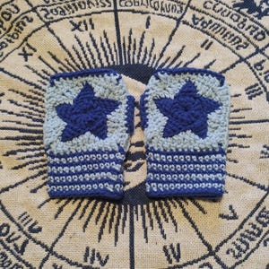 Handmade Star Fingerless Gloves: Crocheted Acrylic Yarn - Etsy