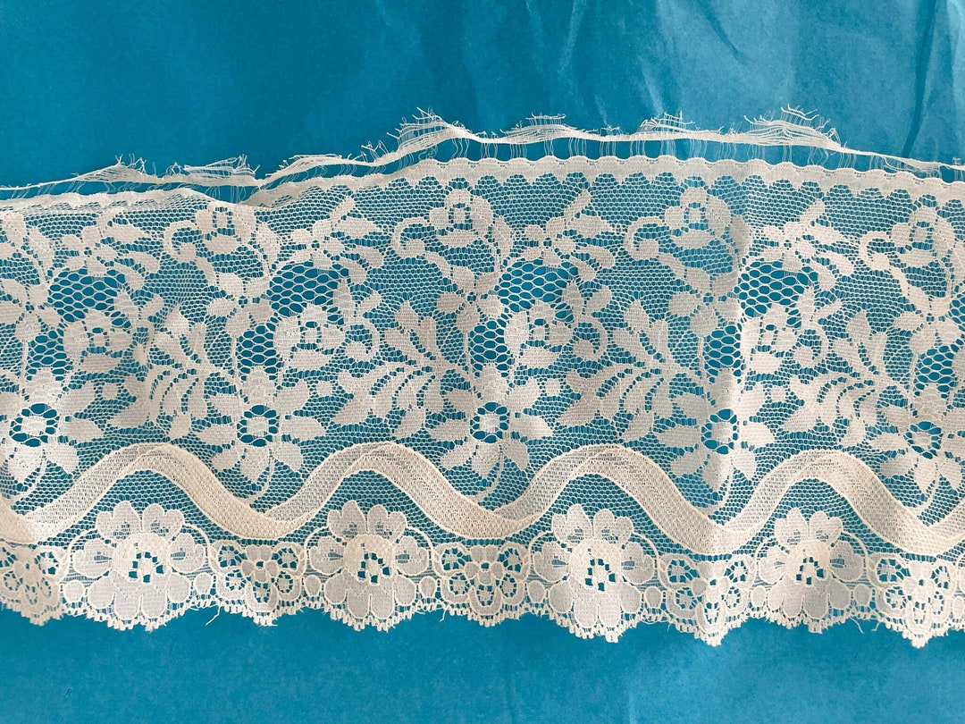 Vintage Deadstock Cream Floral Lace Trim, 4.3 Inches Wide, 28 Inches ...
