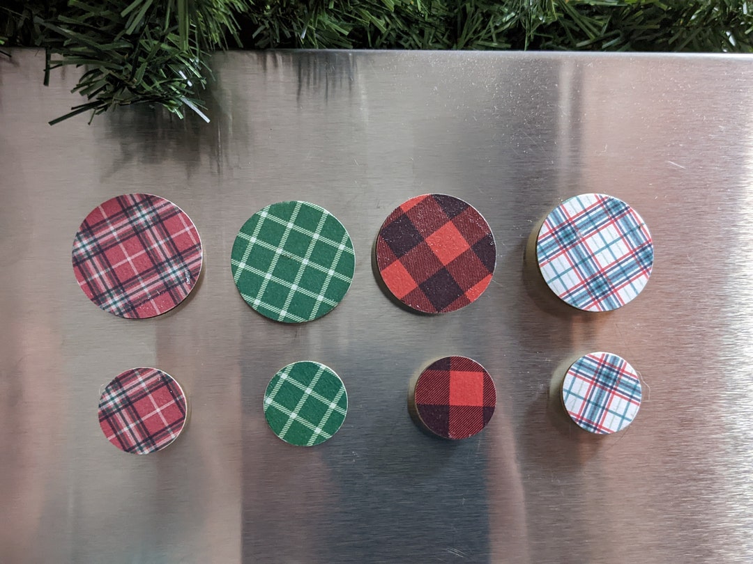 Red and Green Refrigerator Magnet Set of 8, Christmas Decor, Wood ...