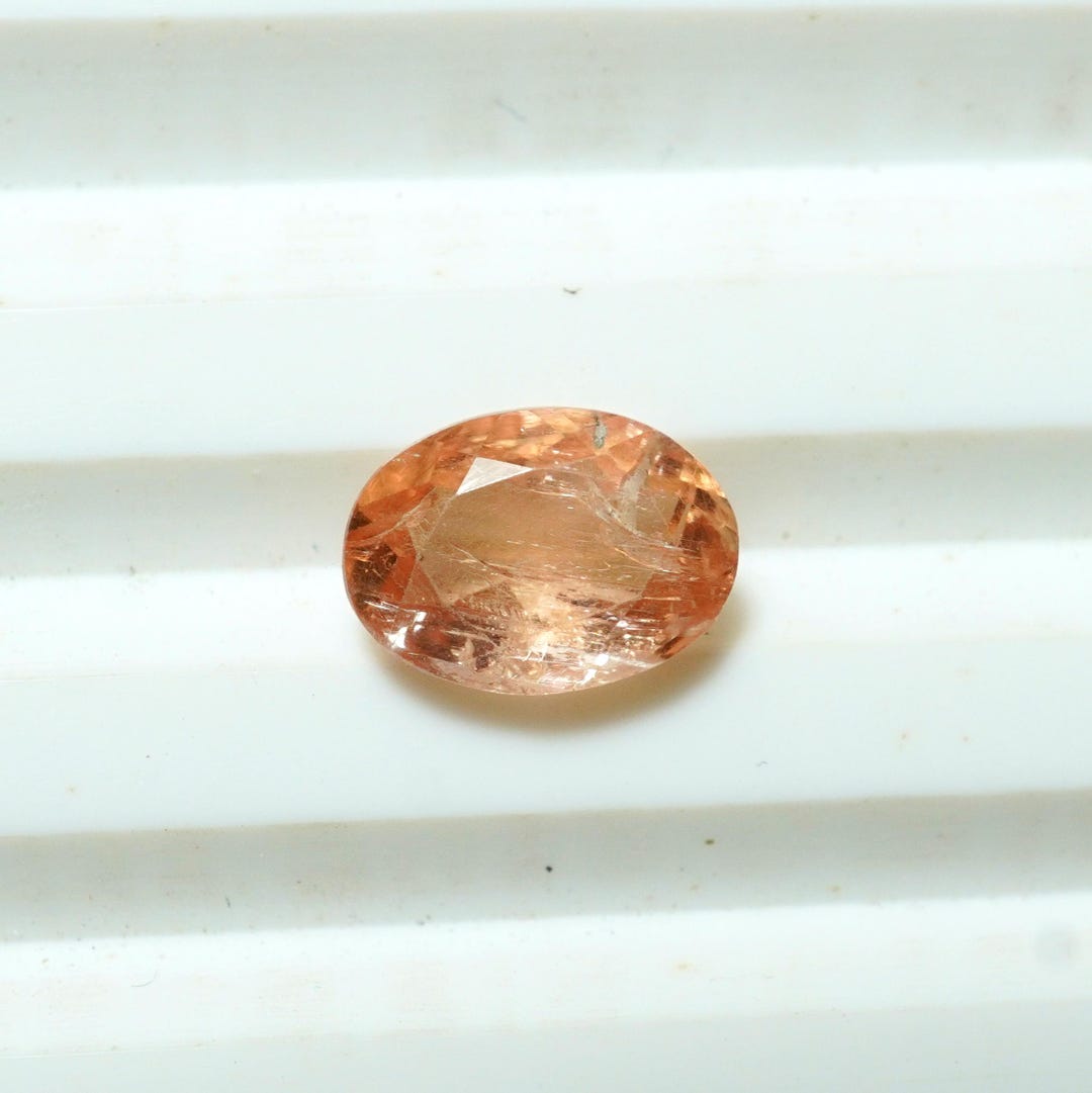 Natural Pink Imperial Topaz Faceted Oval Gemstone 7.9×5.2×3.9 Mm for ...
