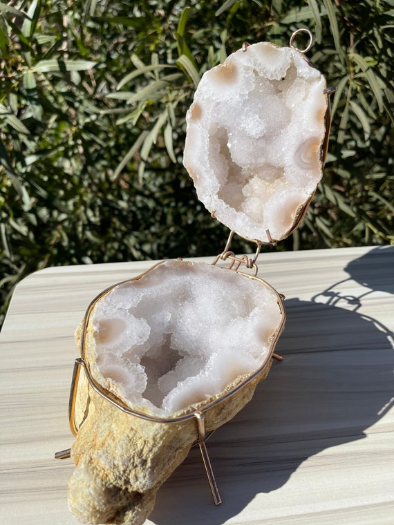 Raw Moroccan Geode Crystal Clam Shell jewelry Box - Etsy