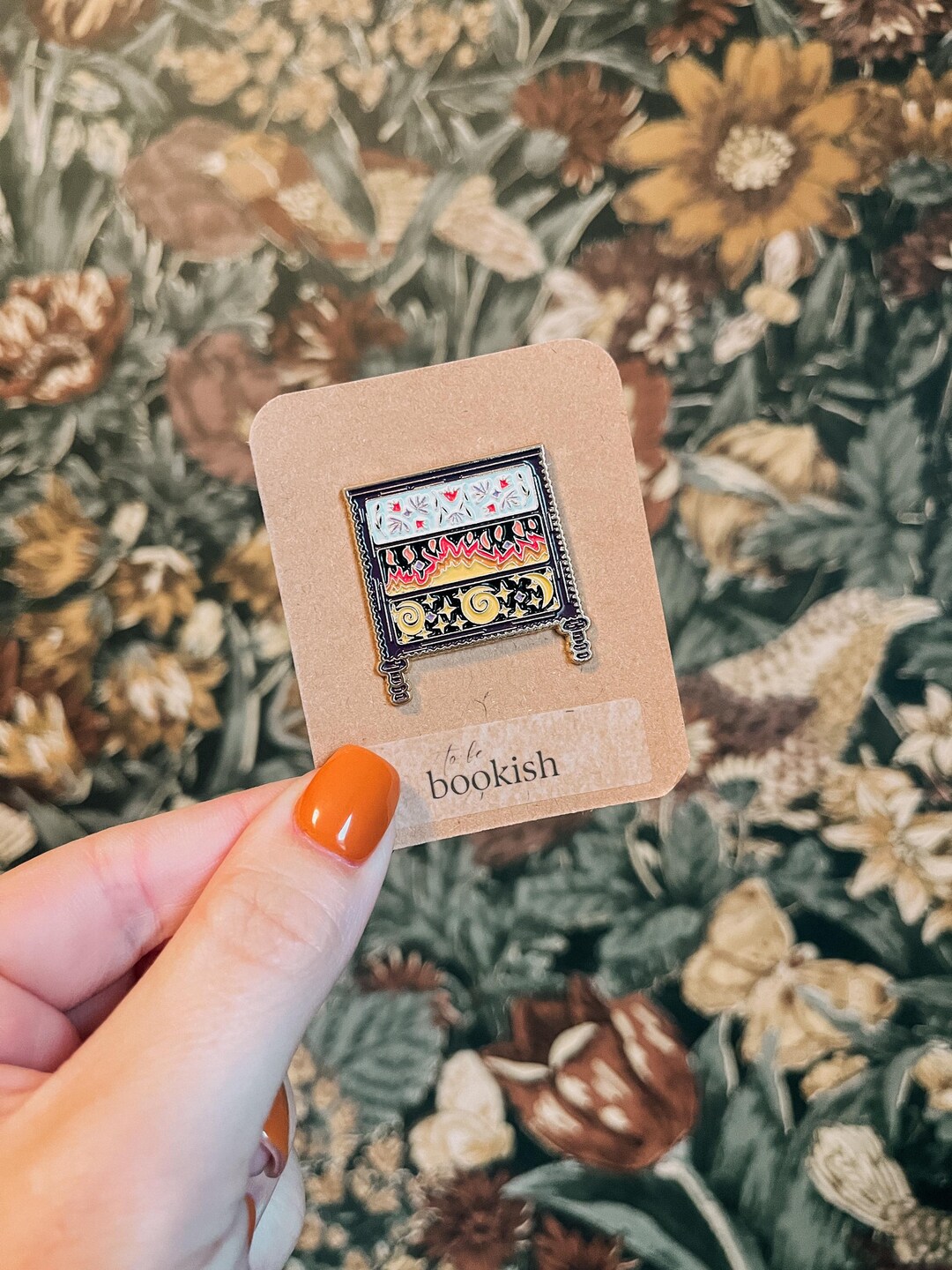 ACOTAR Painted Dresser Enamel Pin, Bookish Pin, Fantasy Badges, SJM Pin ...