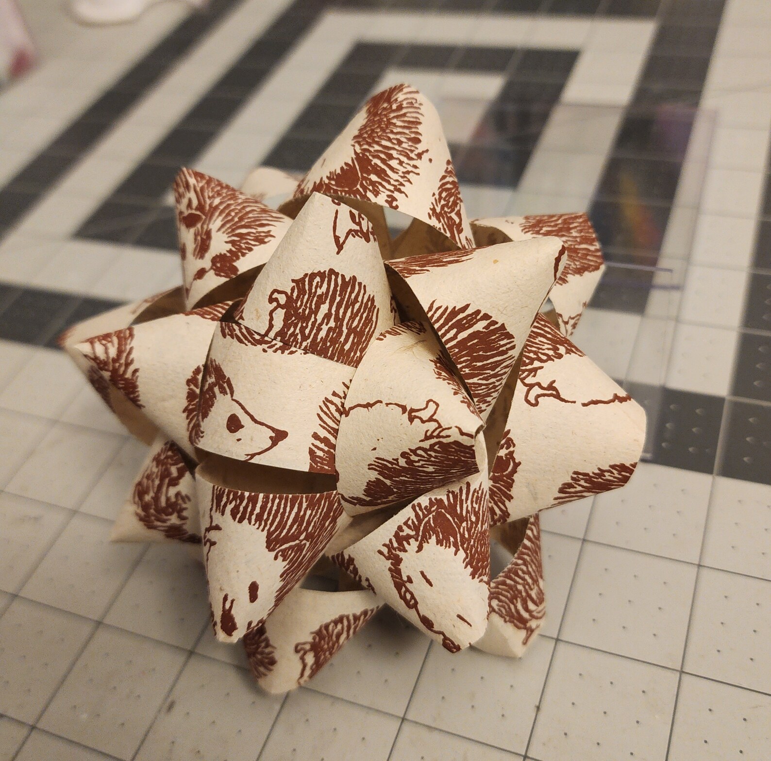 Big Gift Bow - Hedgehog Lokta Paper Bow - Etsy