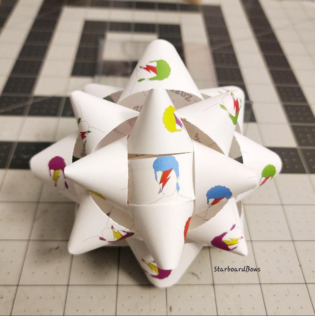 Big Gift Bow - Ziggy Stardust David Bowie Print Paper Gift Bow - Etsy