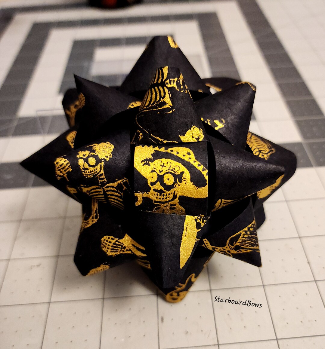 Big Gift Bow - Black Gold Día De Muertos Day of the Dead Gift Bow - Etsy