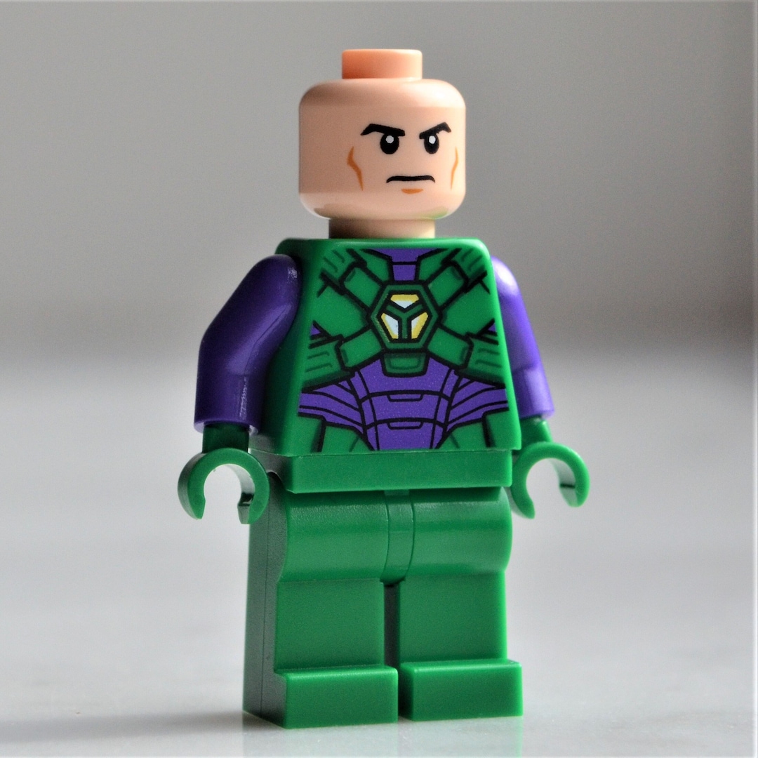 Lex Luthor in Kryptonite Suit - Genuine LEGO® Minifigure / With Green ...