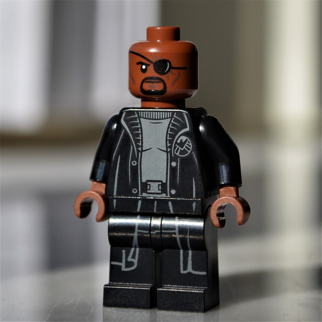 Nick Fury - Genuine LEGO® Minifigure - 2019 Design // With Gray Sweater ...