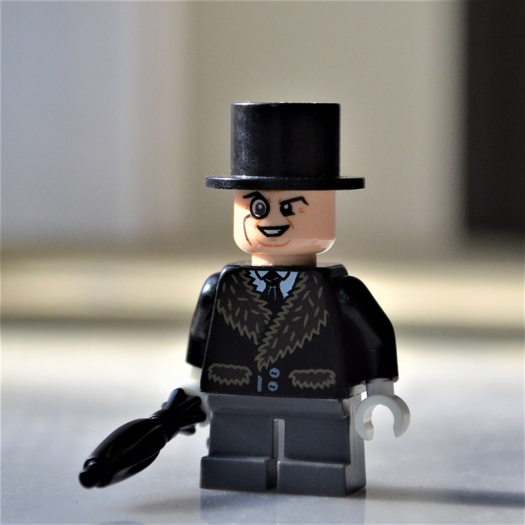 The Penguin - 2014 Design - Genuine LEGO® Minifigure // With Fur Collar ...
