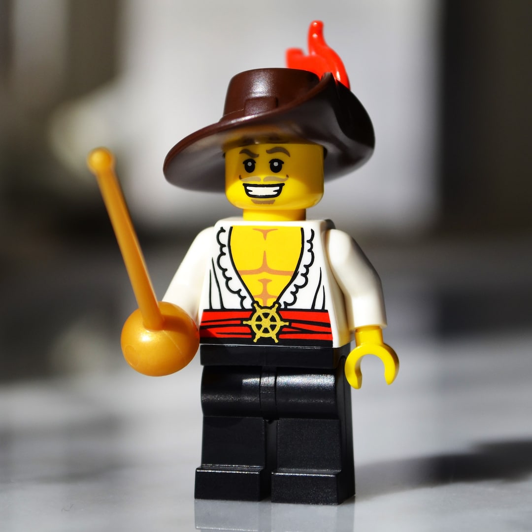 Swashbuckler - Genuine LEGO® Minifigure / With Sword / Musketeer ...