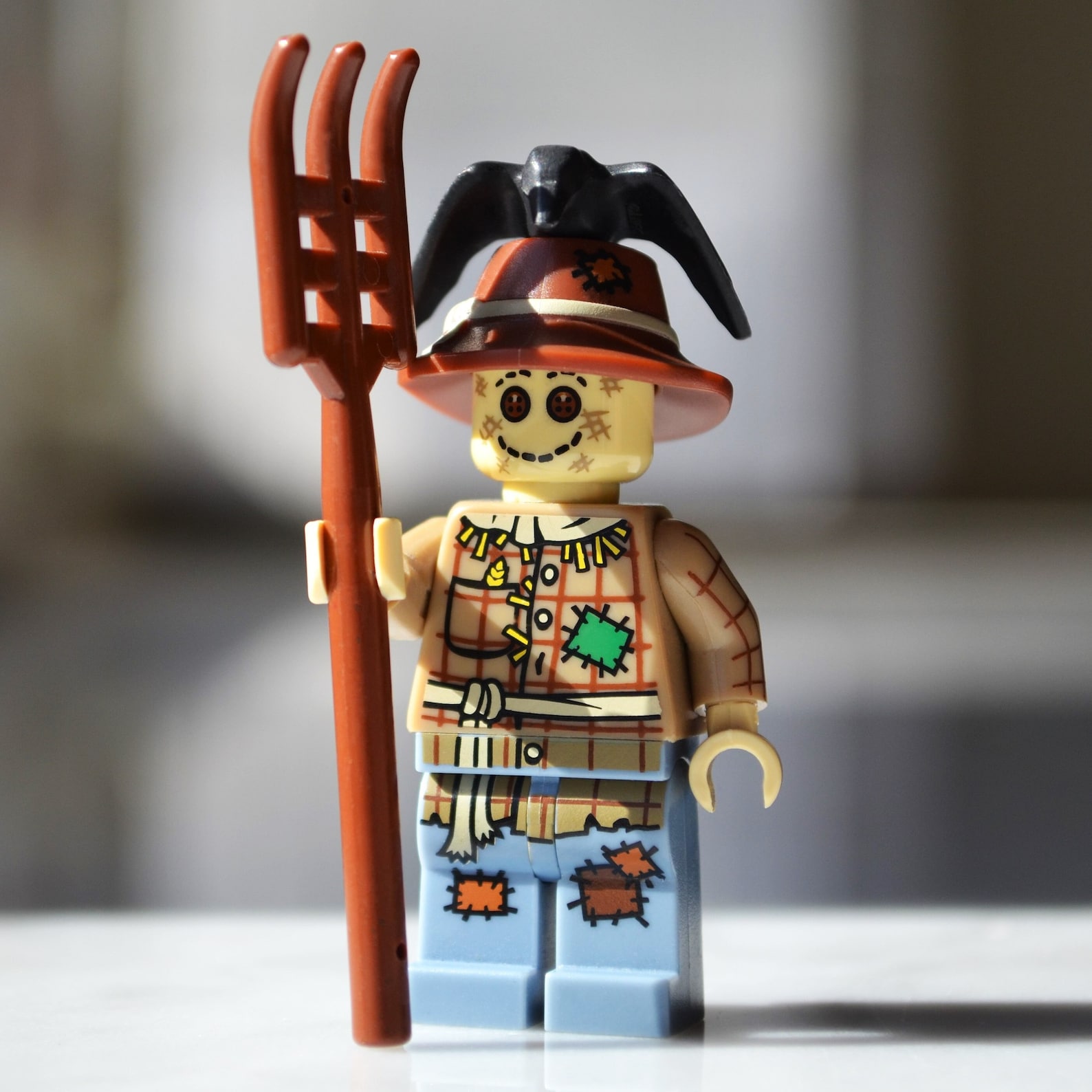 Scarecrow - Genuine LEGO® Minifigure / With Crow & Pitchfork Farm Human ...