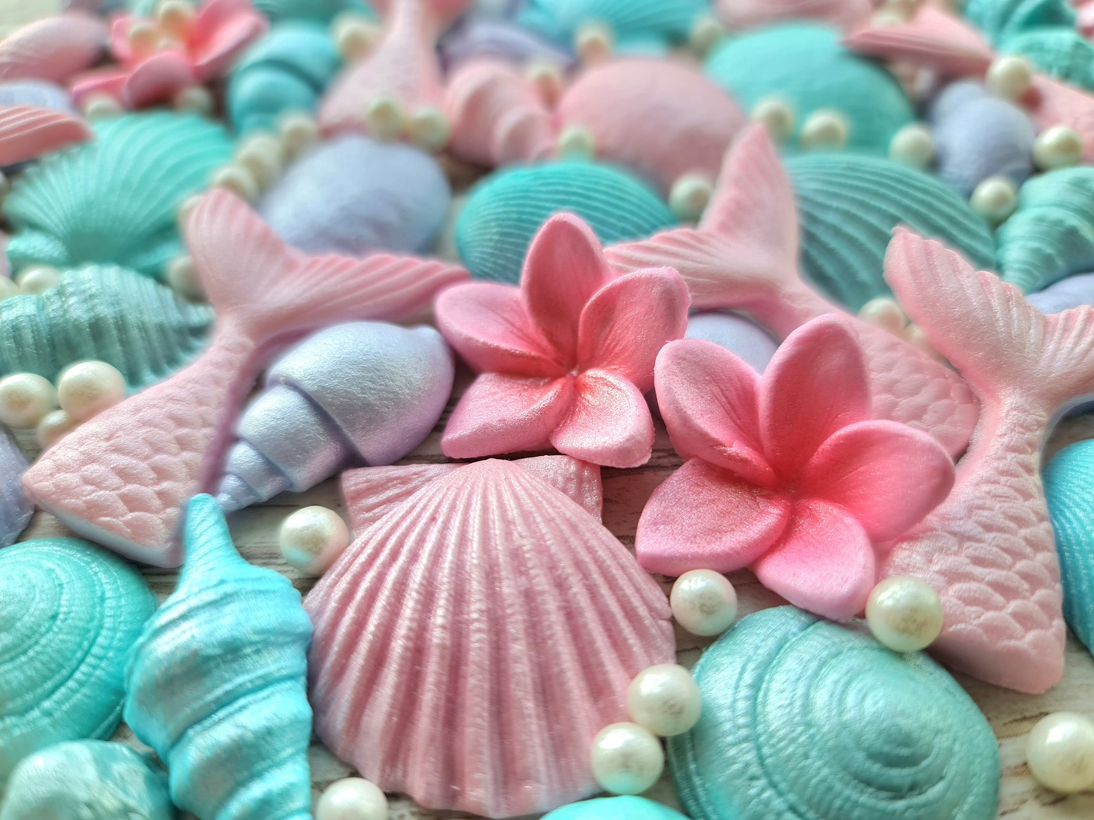 60 Pcs. Sugar Fondant Shells Mermaid Fin Mermaid Tail - Etsy