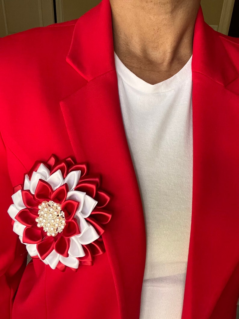 DST Inspired Brooch- Red and White Floral Brooch | Devastating Diva Pin ...