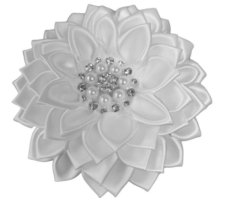 Protocol White Flower Brooch - Etsy