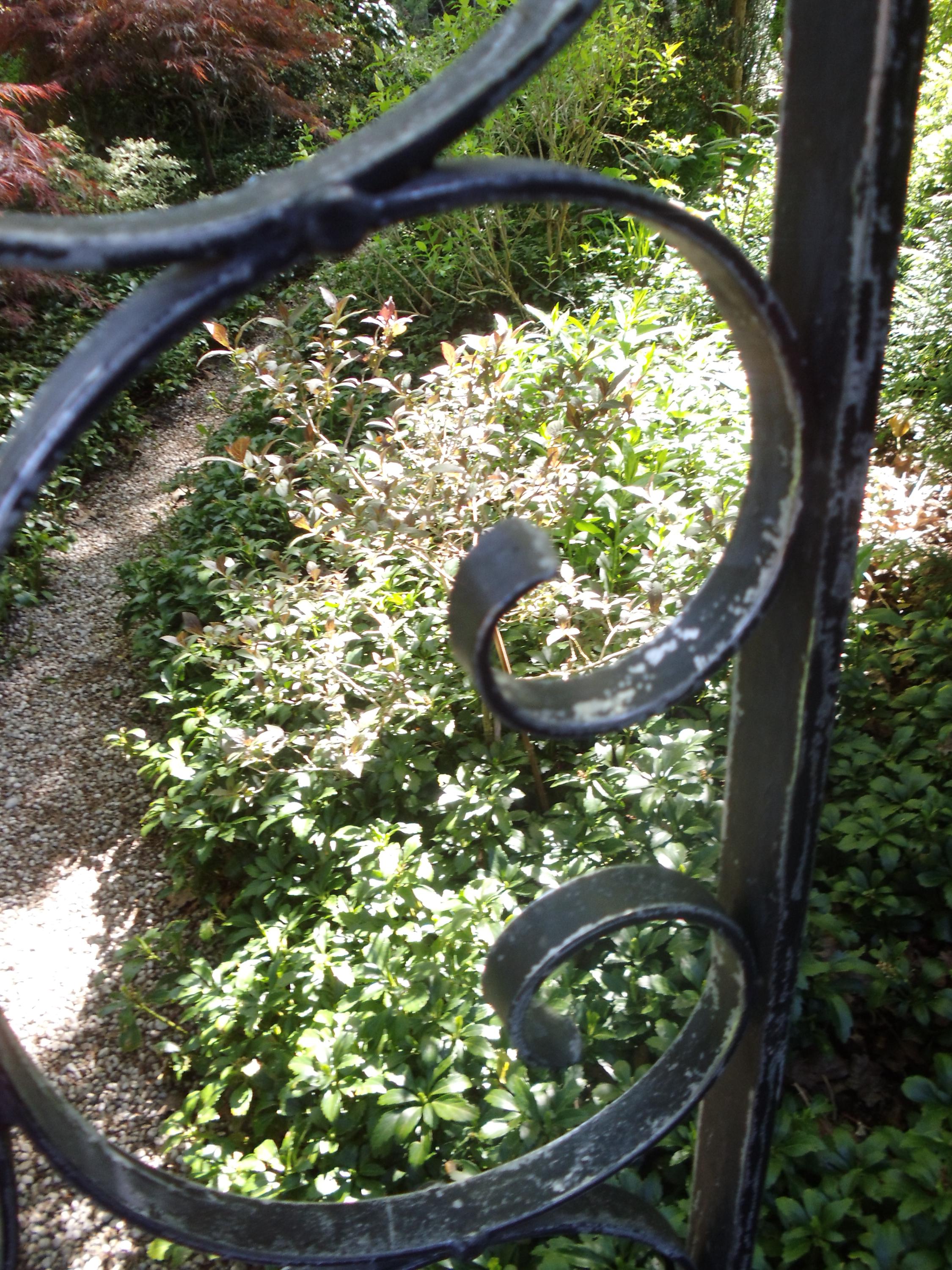 Vintage Wrought Iron Iron Window Grille Grille Iron Grille Trellis ...