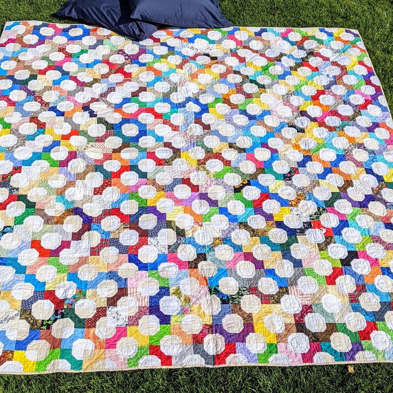 Snowball Quilt - Etsy