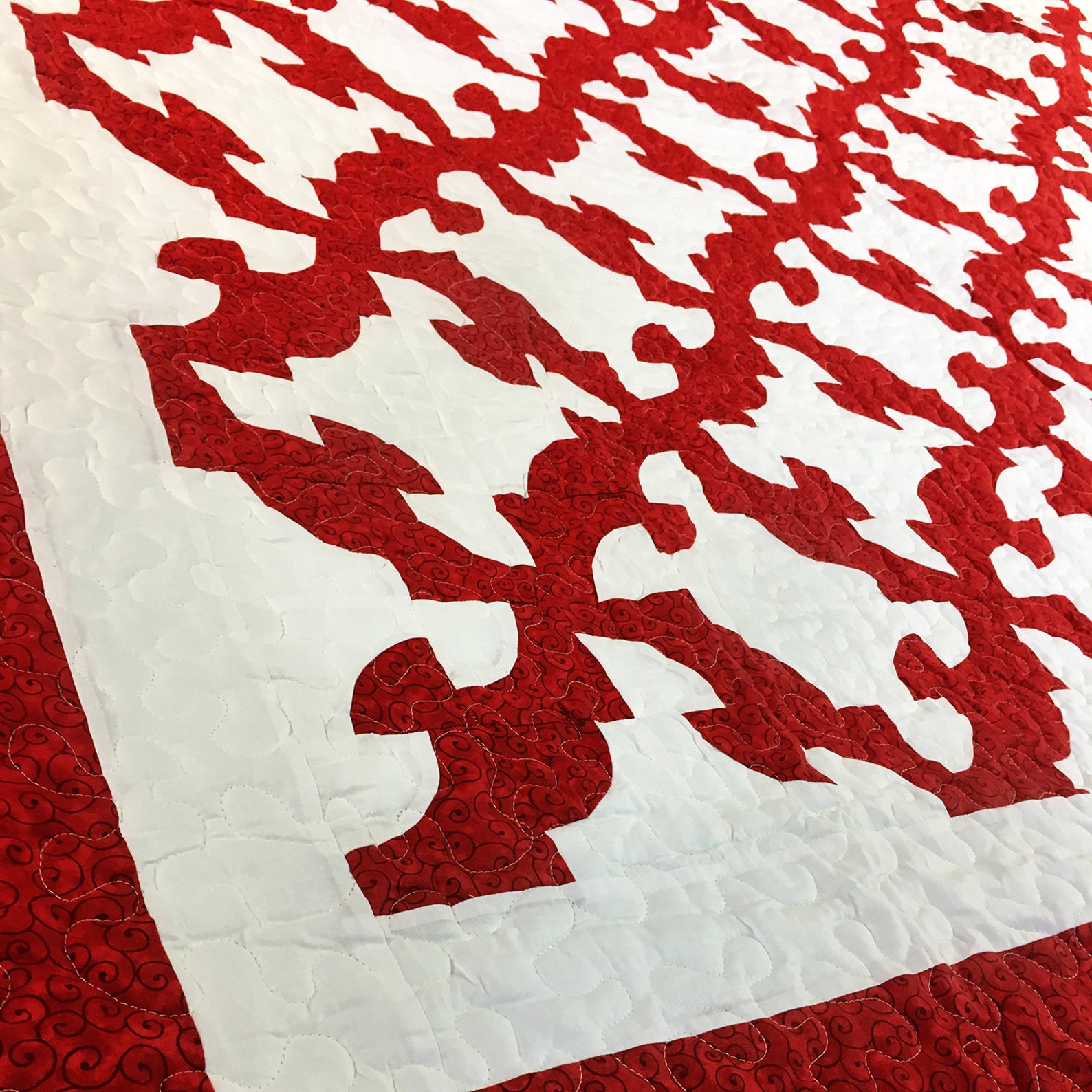 Patchwork Red & White Drunkards Path FINISHED QUILT - Etsy