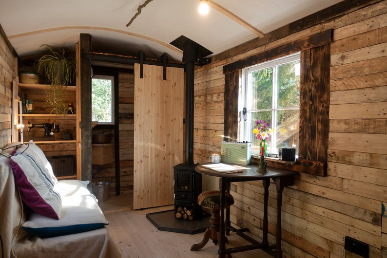 Bespoke Larch Shepherds Hut - Etsy UK