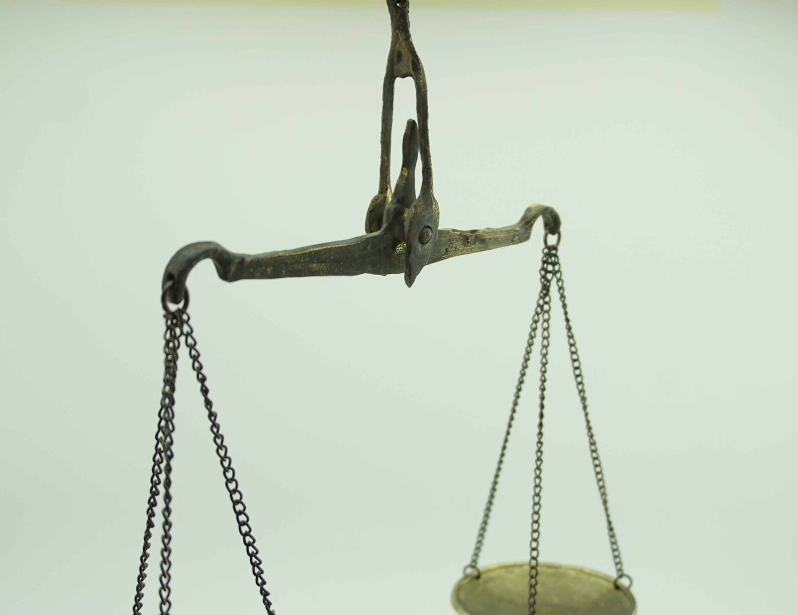 Old Metal Scale Brass Trebuchet Vintage Scale Pharmacy Scale Apothecary ...