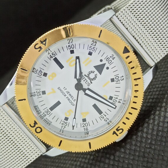Titus Watch Logo