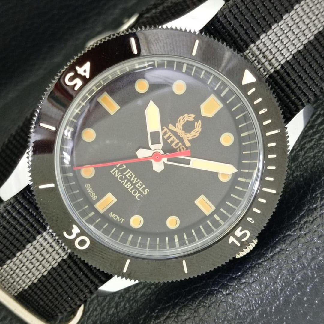 Vintage Hmt Hand-winding Indian Mens Black Dial Watch A430845-a - Etsy