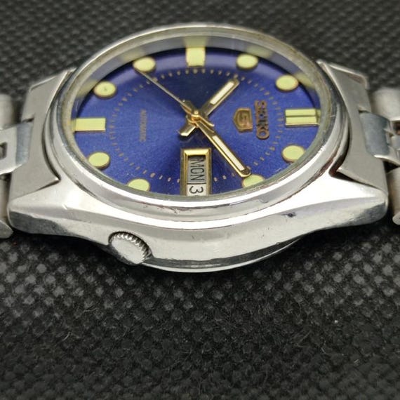 Genuine Vintage Seiko 5 Automatic 7009a Japan Mens Da… - Gem