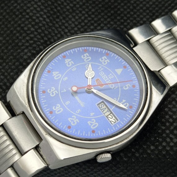 Genuine Vintage Seiko 5 automatic 7009a japan mens da… - Gem