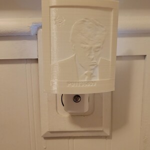 3D Printed Trump Mugshot Photo Night Light With Inmate Number P01135809 ...