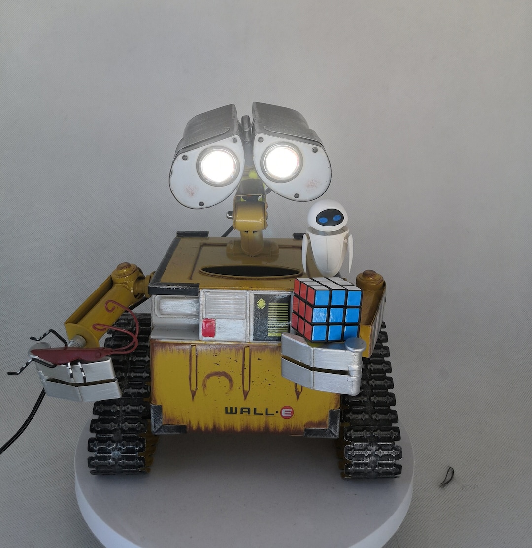 Wall-e Metal Robot Lamp, the Movie Wall.e Robot for Collection, Wrought Iron All Metal Robot ...