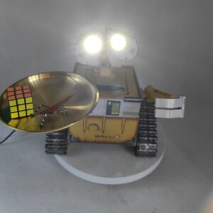 Wall-e Metal Robot Lamp With Tray, the Movie Wall.e Robot for ...
