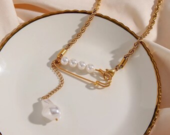 Pearl Safety Pin Necklace - Etsy