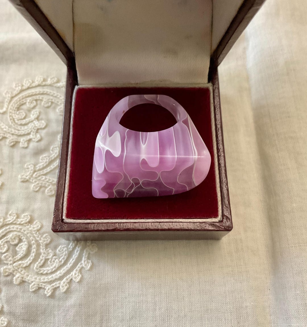 1970s PURPLE BAKELITE Vintage RING - Geometric Design Jewel - Beautiful ...